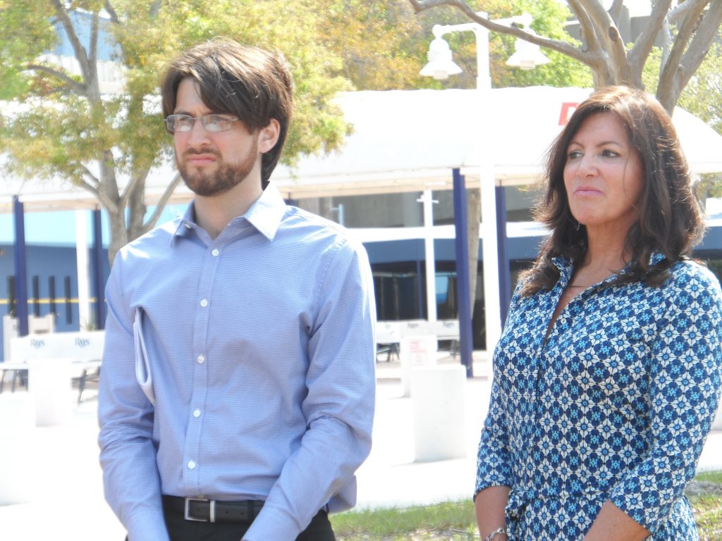 WMNF | Uhuru Solidarity leader runs for St. Pete Mayor - WMNF