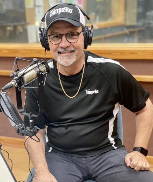 Mario Núñez fights to maintain Tampa's identity - WMNF 88.5 FM