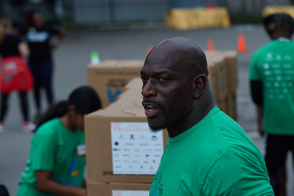 Bullard Family Foundation and Metropolitan Ministries host pop-up food ...